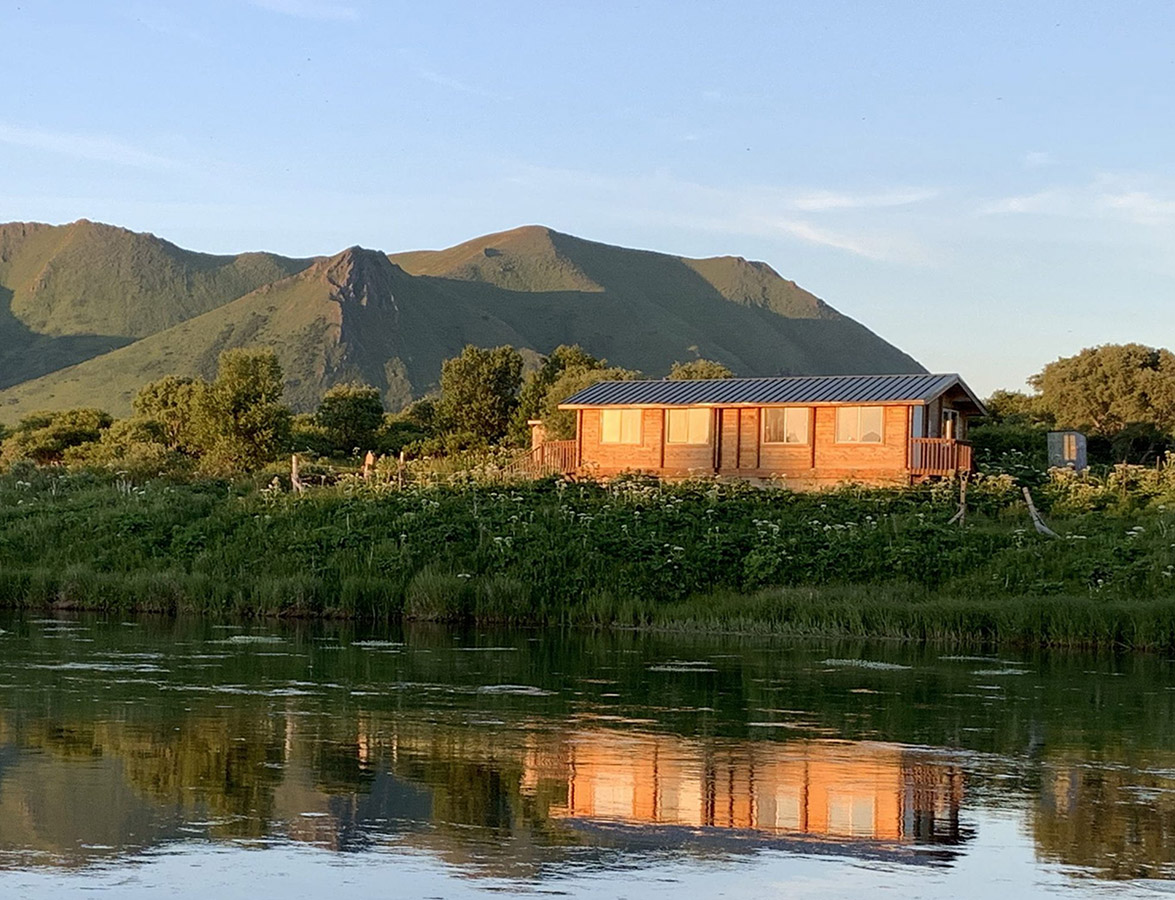 Karluk River Cabins - Koniag